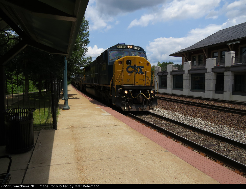 CSX 8738